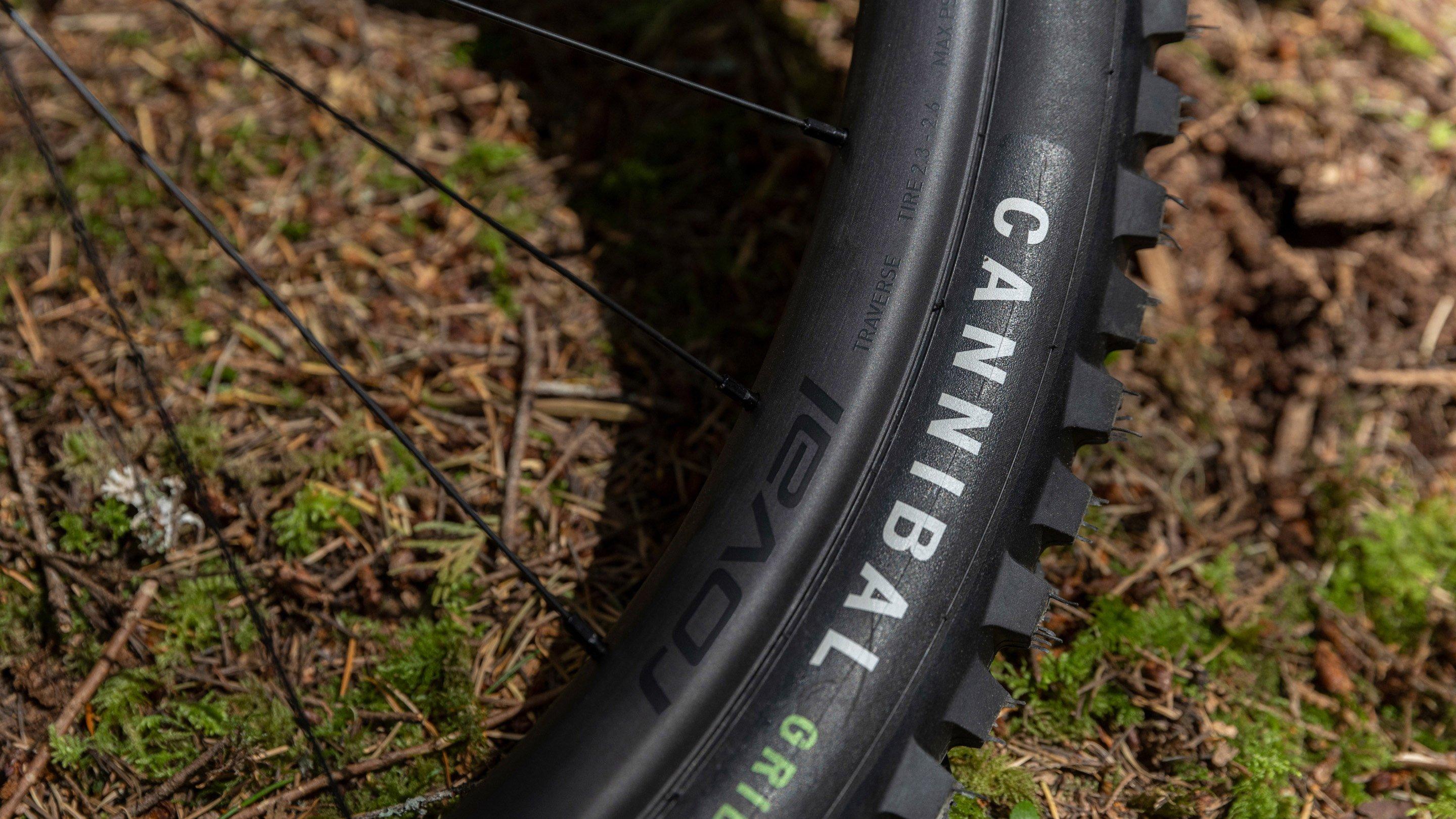 Roval Traverse Alloy 350 6B